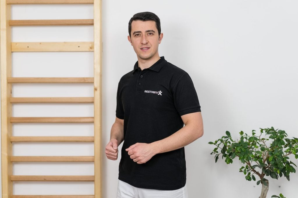 Masă musculară bine conturată: exerciții ideale, alimentație și odihnă